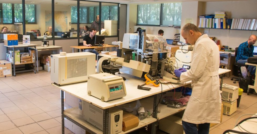 Αναλυτικές Συσκευές Α.Ε. - Επιστημονικός εξοπλισμός